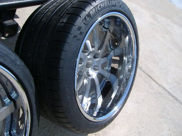345/30R20 on a 20x12 any pics ? - Lateral-g Forums